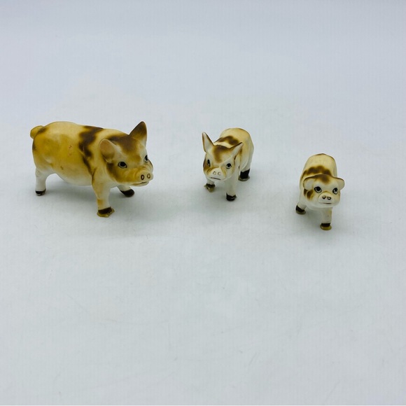 Art | Vintage Set Of 3 Miniature Brown Tan Pig Hog Family Bone China ...